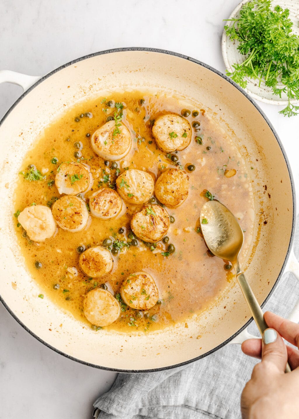 15-Minute Pan-Seared Scallops (Smooth with a golden crust ...