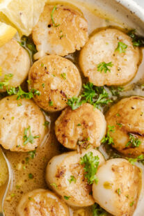 15-Minute Pan-Seared Scallops (Smooth with a golden crust ...