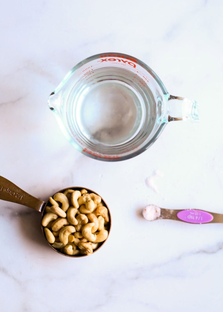 Homemade 3-Ingredient Cashew Milk - Wholesomelicious
