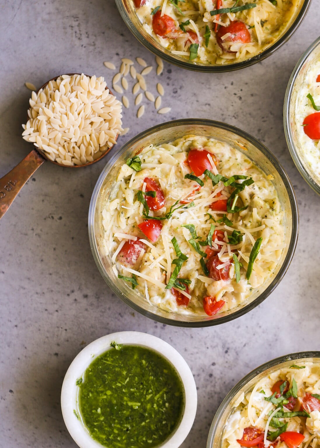 Pesto Chicken with Orzo Meal Prep Bowl Recipe - Wholesomelicious
